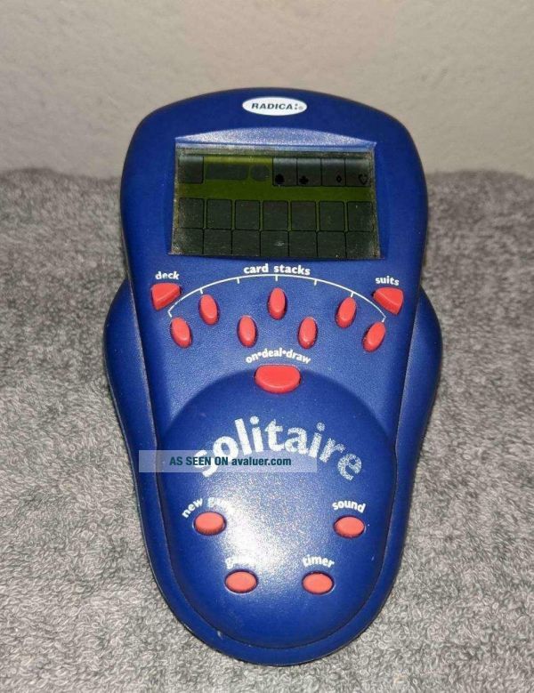 RARE Radica 2000 SOLITAIRE Handheld Game Battery Powered - Great ...