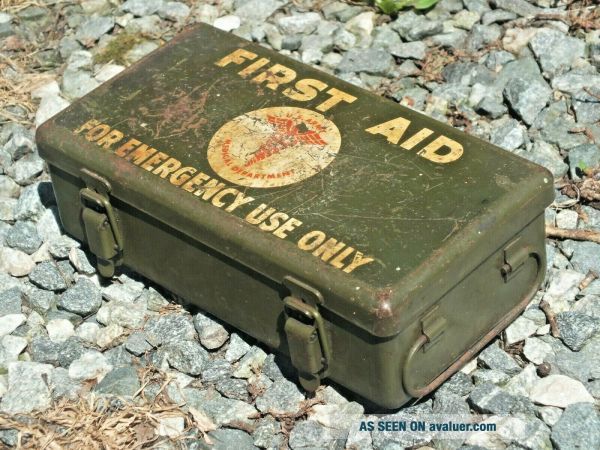 Rare VINTAGE WWII US ARMY MEDICAL DEPARTMENT JEEP FIRST AID KIT METAL ...