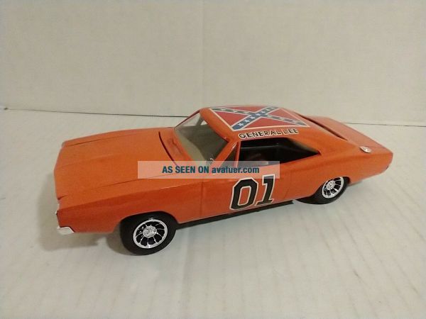 AMT ERTL Dukes Of Hazzard General Lee Dodge Charger Built Model Kit 1: ...