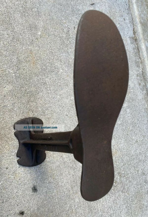 Vintage Cast Iron WARRANTED 18 COBBLER SHOE REPAIR ANVIL STAND | #30643283