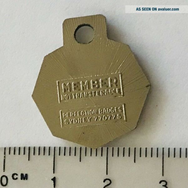 Lakemba Sercices Memorial Club 1982 Membership Badge Pin Rare Vintage ...
