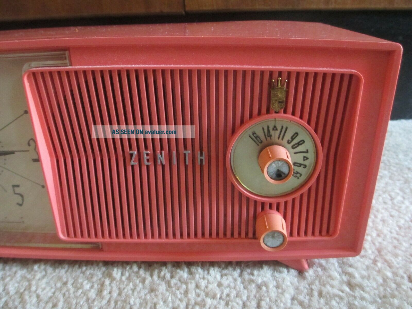 VINTAGE MID CENTURY CORAL PLASTIC ZENITH E514V AM CLOCK TUBE RADIO ...