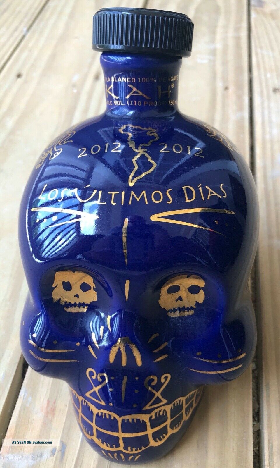 Kah Tequila Limited Edition Los Ultimos Dias 2012 Skull Bottle Blue And ...