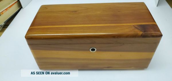 Vintage Miniature LANE CEDAR CHEST Sample Thornton Jaffe FURNITURE ...