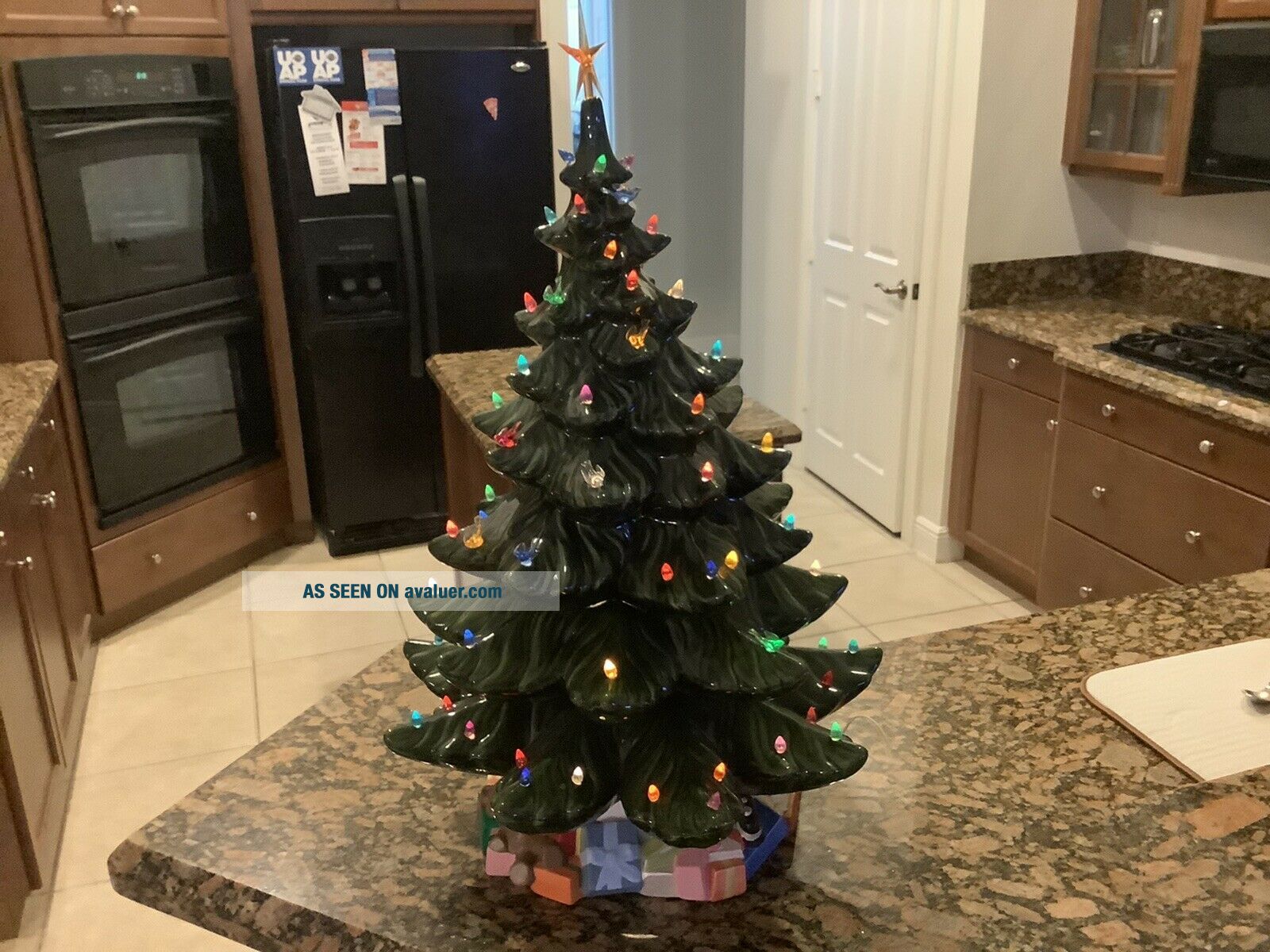 RARE VINTAGE LARGE 23 " Atlantic Mold Ceramic Christmas Tree GIFT BASE ...