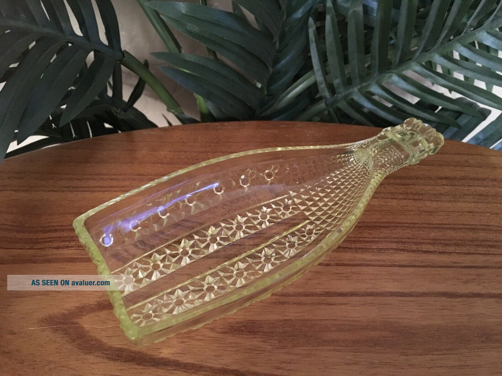 Rare Vintage Canary Vaseline Uranium Glass Bottle Shaped Relish Trinket ...