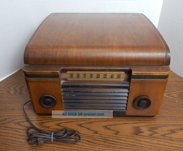 VTG 1940’s RCA Victor Victrola Model 65U Tube Radio Phonograph | #44042014