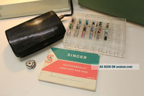 Singer Featherweight 221K Light Green White Sewing Machine W/ Case ...