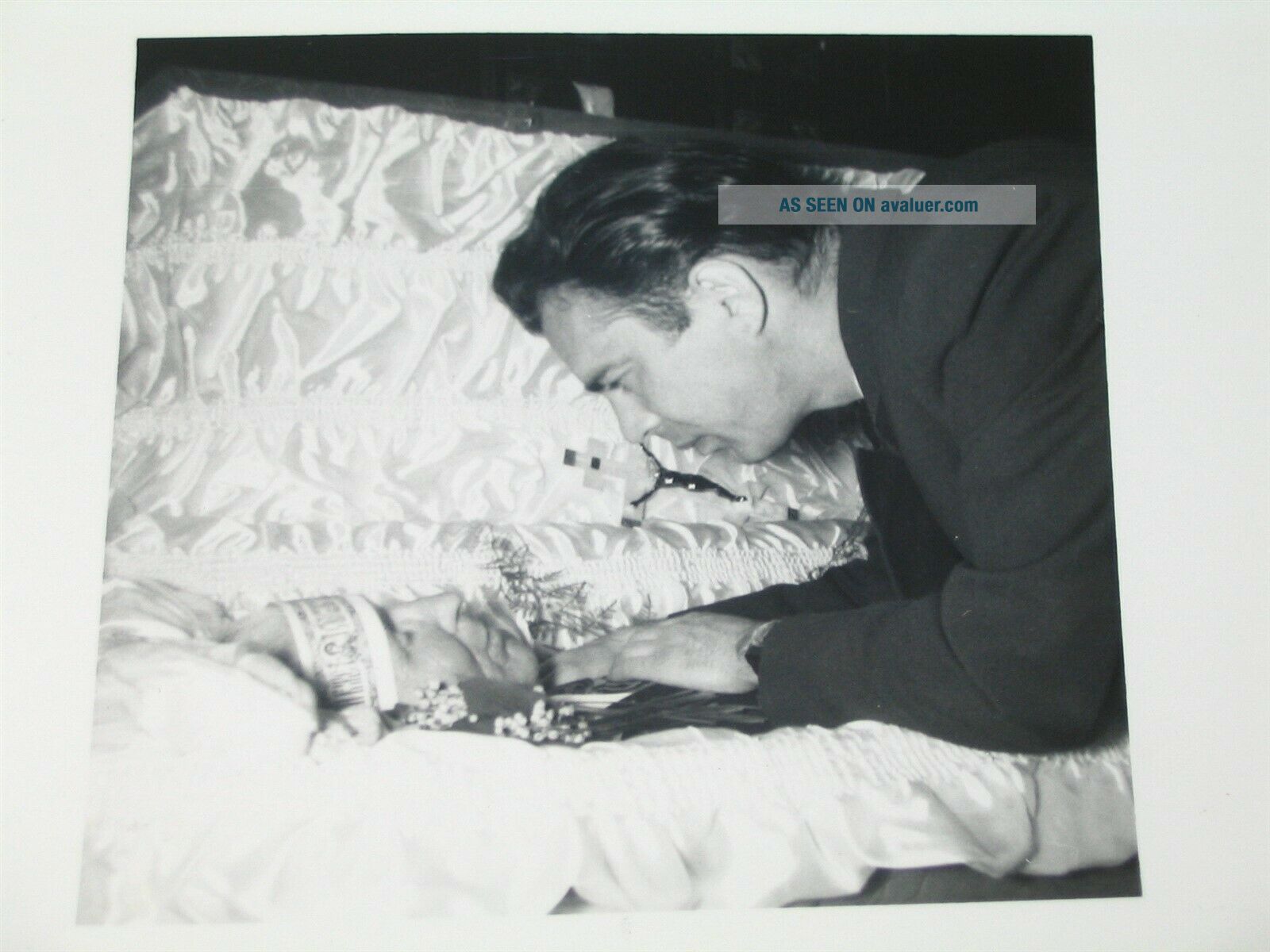 1930s 40s Post Mortem Photo Album 9 Pic Of Corpse Funeral Gravesite ...