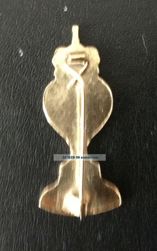 RARE 1974 LEEDS UNITED F. C LEAGUE CHAMPIONS BADGE | #56393066