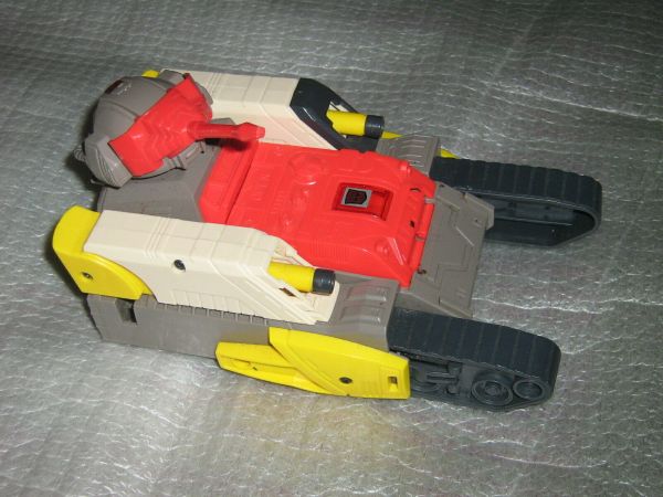 Vintage Transformers G1 Omega Supreme Tank 1985 ToyBox Japan Robot Toy ...