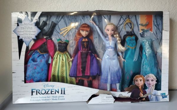 Disney Frozen 2 Fashion Bundle Pack Ana And Elsa Dolls Set W/ Clothes ...
