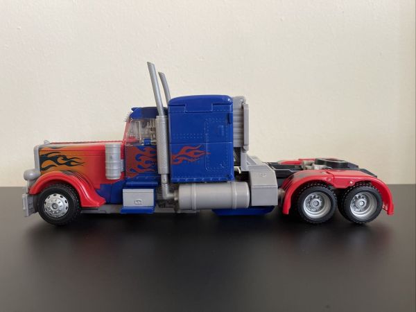 Transformers Optimus Prime Leader Class Revenge Of The Fallen ROTF ...