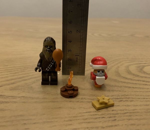 LEGO Star Wars Advent Calendar CHEWBACCA & SNOW PORG SANTA HATS Mini ...