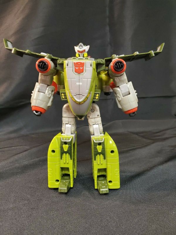 Transformers Cybertron Ultra Class Jetfire WITH Cybertron - Planet ...