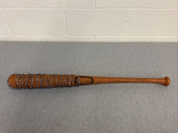 The Walking Dead Negan ' S Bat Lucille Take It Like A Champ Edition ...