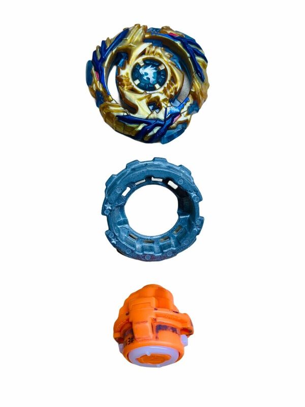 TAKARA TOMY Beyblade BURST Drain Fafnir Beyblade Toy With Random ...