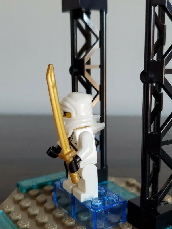 LEGO Minifigure Zane The Golden Weapons Njo001 Ninjago White Ninja ...