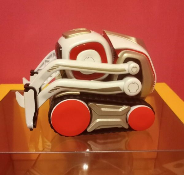 Cozmo By Anki Robot Cosmo Complete W/Box 3 Cubes Charger Book And ...